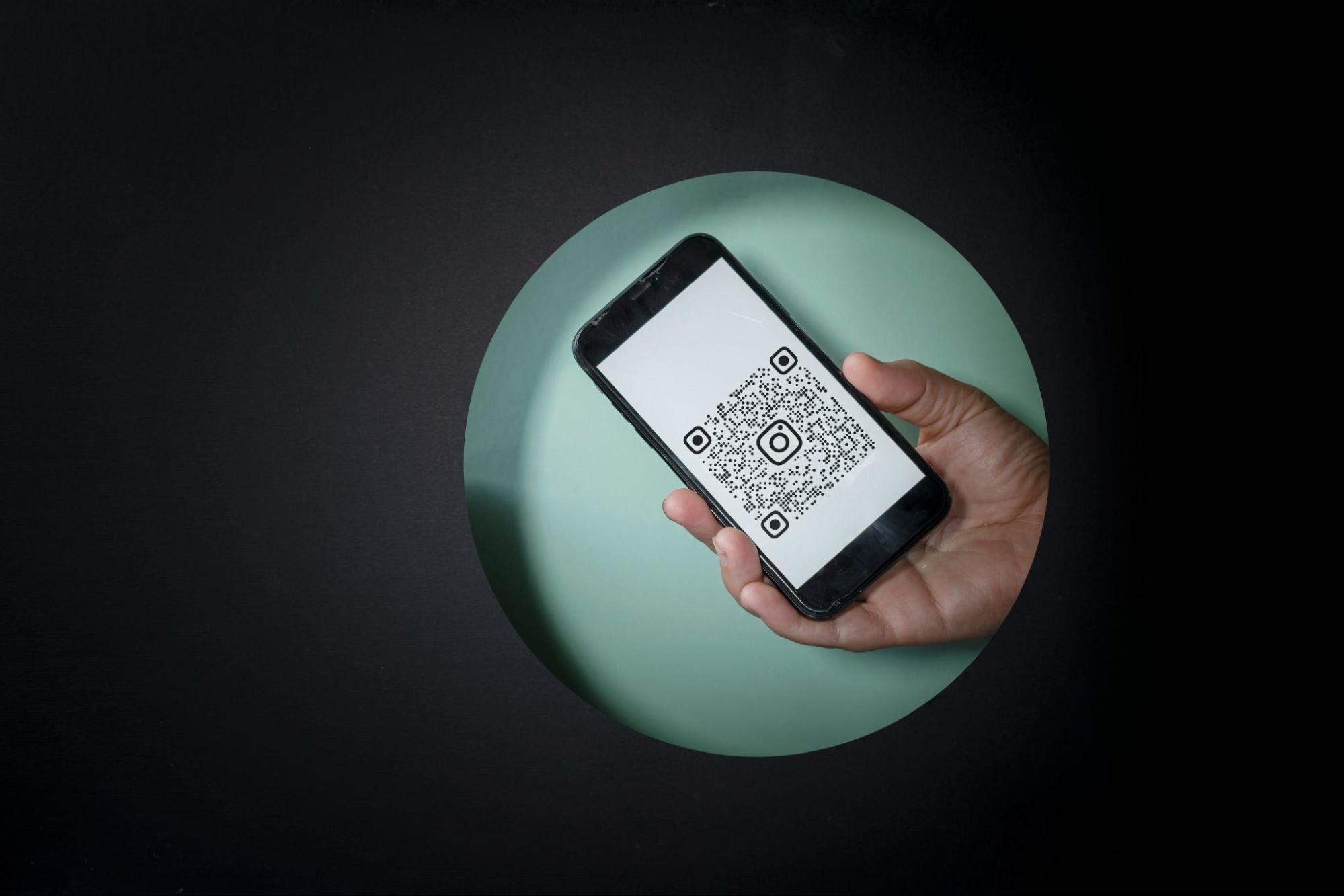 Faux QR codes : une nouvelle menace pour les voyageurs